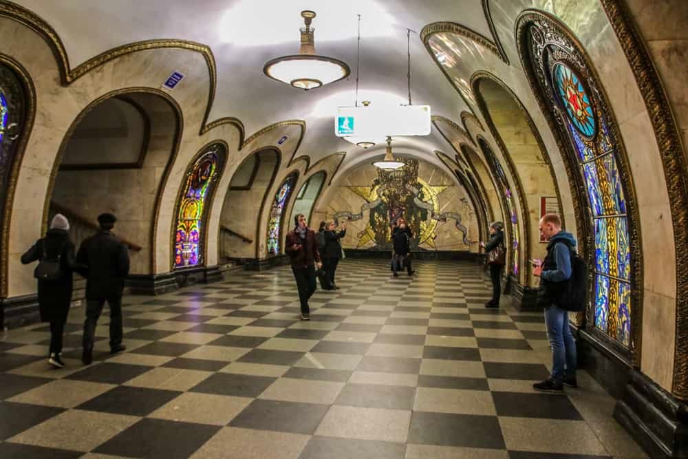 MOSCOW SUBWAY TOUR - With our best local guides